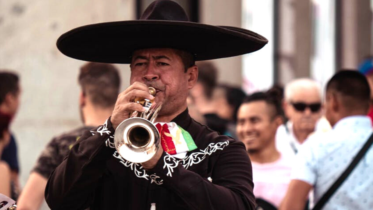 Te contamos el origen de la canción de la cucaracha - So Close